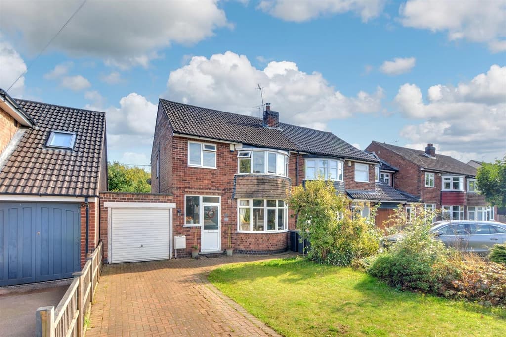 Properties for sale in NG9